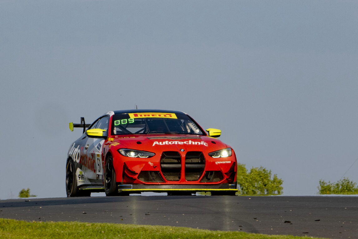 M4 GT4 And M2 CS Dominate In SRO Races At Road America - BimmerLife