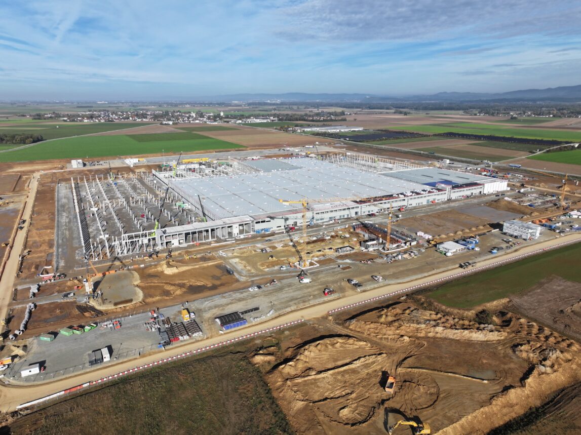 BMW Assembles Battery Assembly Plant in Bavaria - BimmerLife