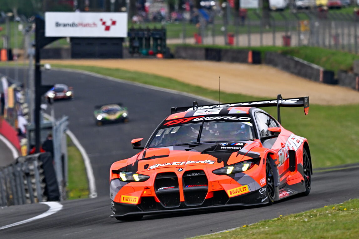 BMW Win & Podiums At Brands Hatch - BimmerLife