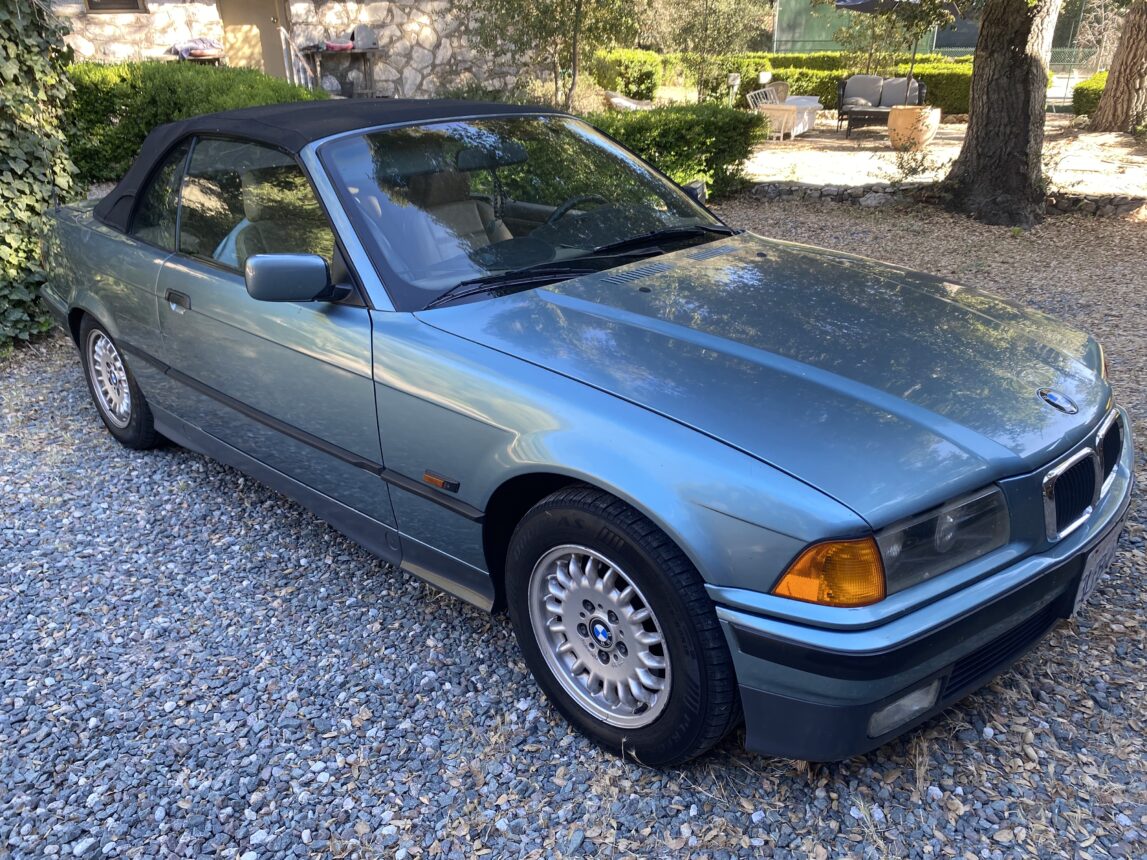 This One-Owner BMW 318iC Has 384,000 Miles. You Should Buy It - BimmerLife